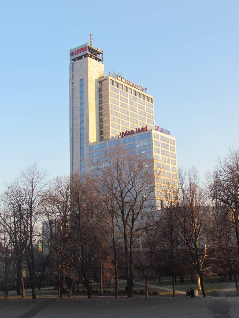 Wieżowiec „Altus” w Katowicach - Śląskie. Informacja Tury...